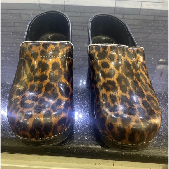 Dansko | Shoes | Dansko Leopard Print Sz 39 | Poshmark